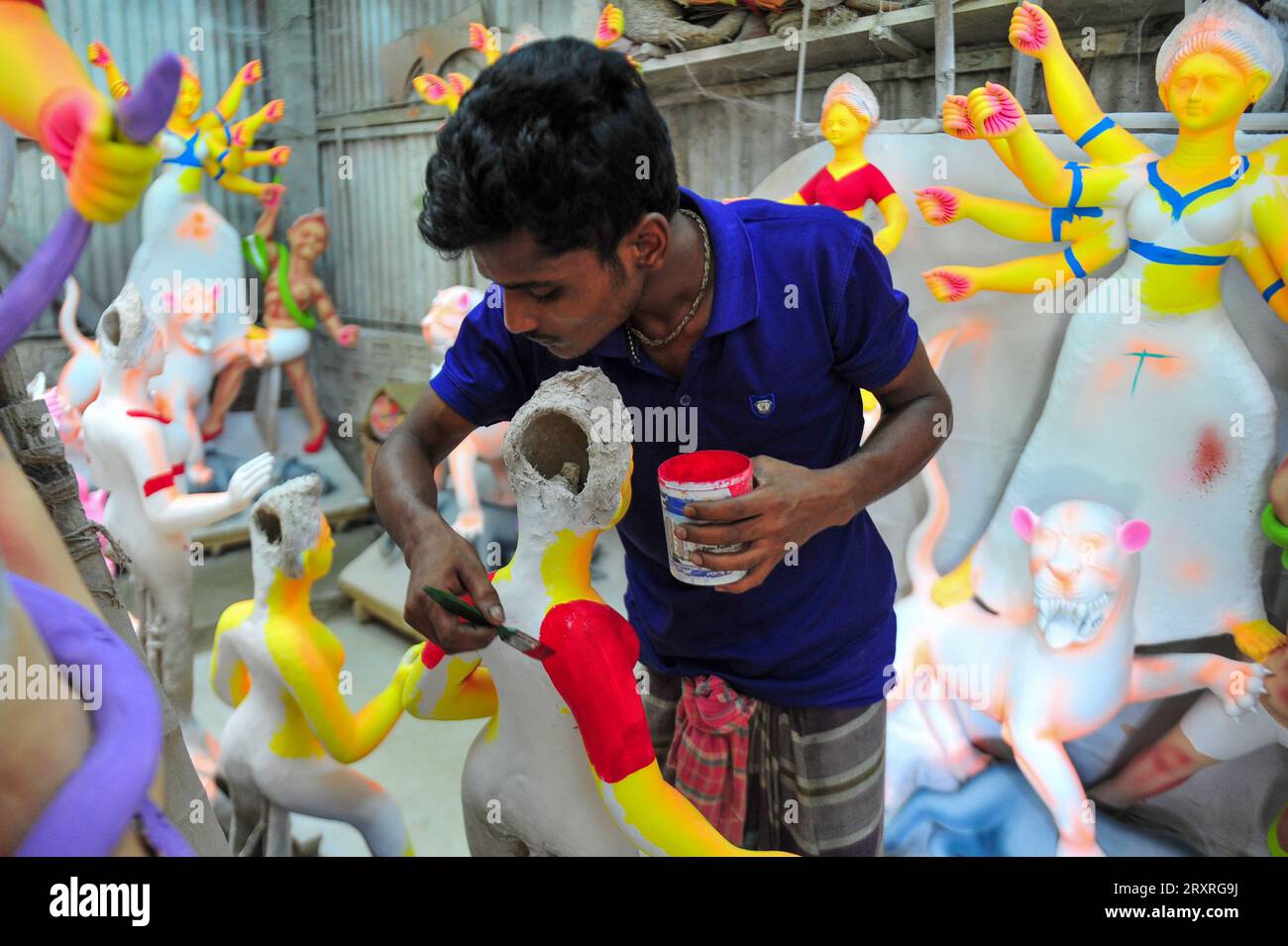 Non Exclusive: 23 September 2023 Sylhet-Bangladesh: An Idol Artist ...