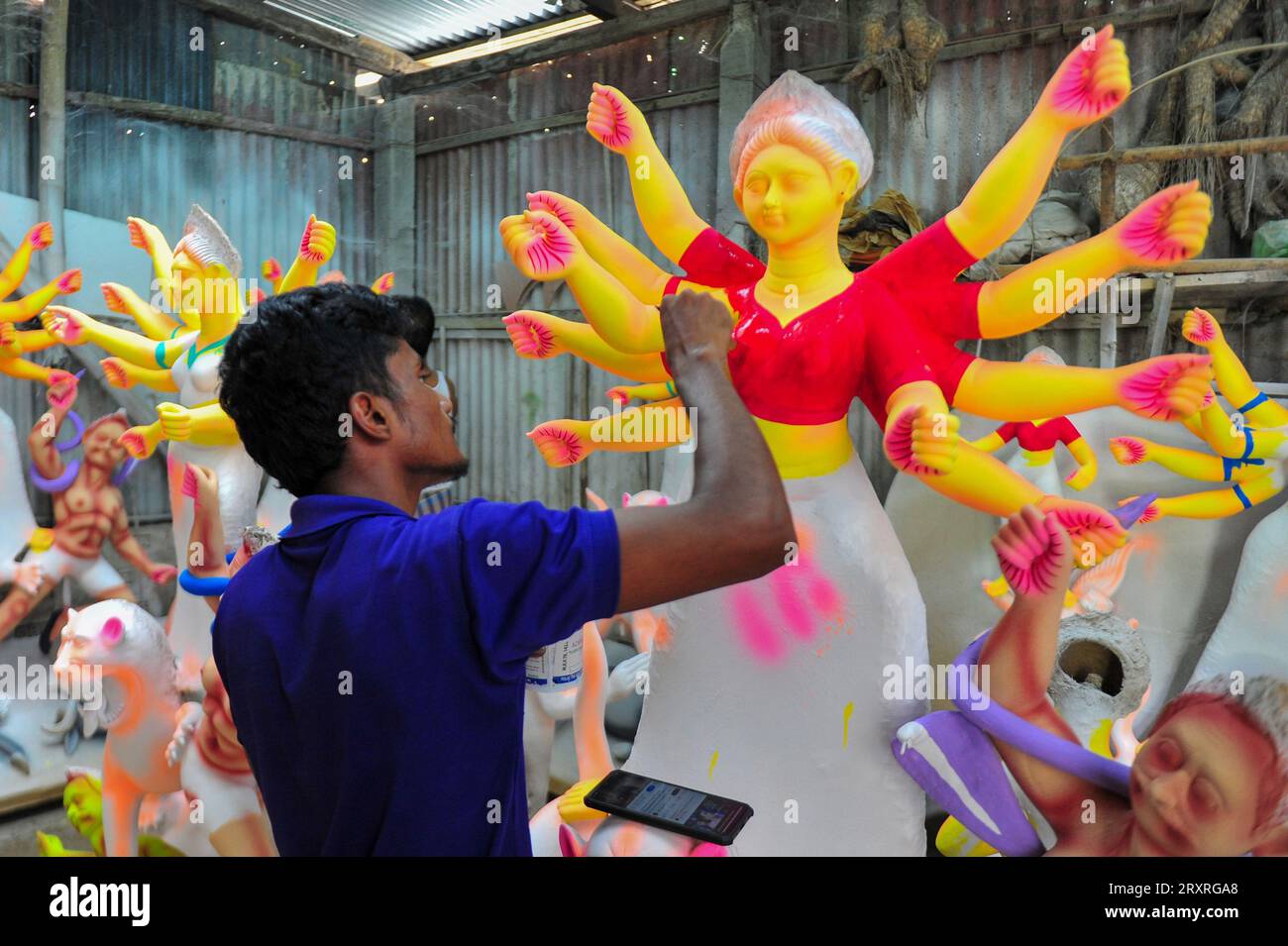 Non Exclusive: 23 September 2023 Sylhet-Bangladesh: An Idol Artist ...