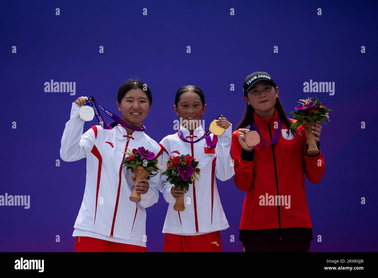 From left, China's Zeng Wenhui, China's Cui Chenxi, and Japan's Ito ...