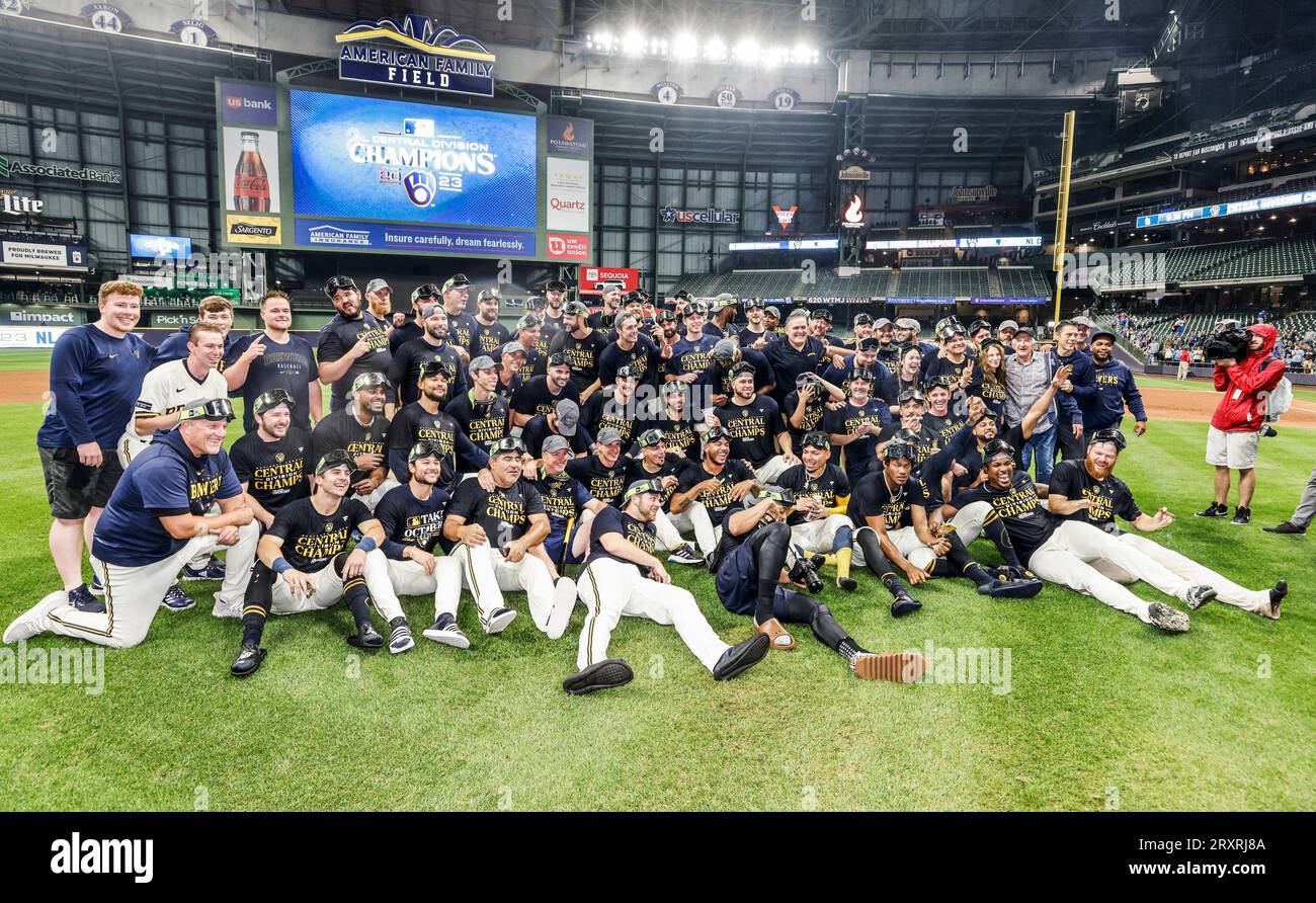 Central division championship hi-res stock photography and images - Alamy