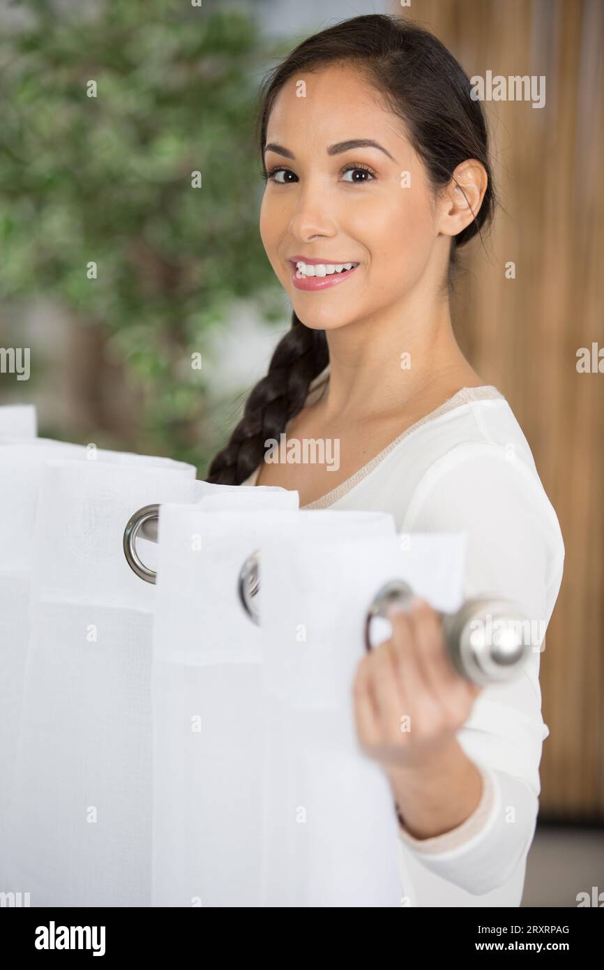 Holding curtain hi-res stock photography and images - Alamy