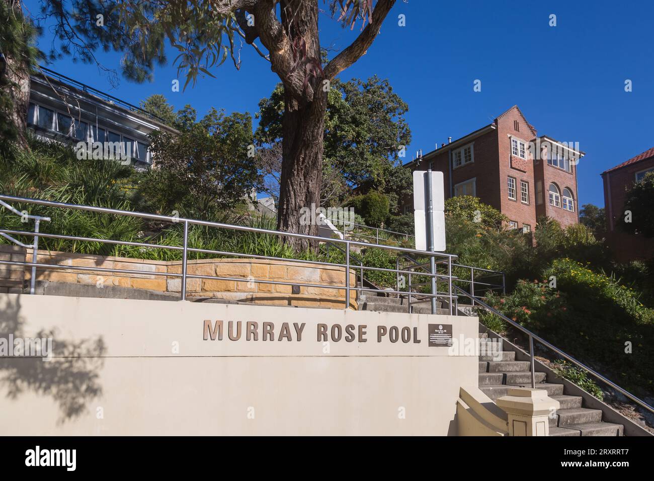 Sydney waterfront residences hi-res stock photography and images - Alamy