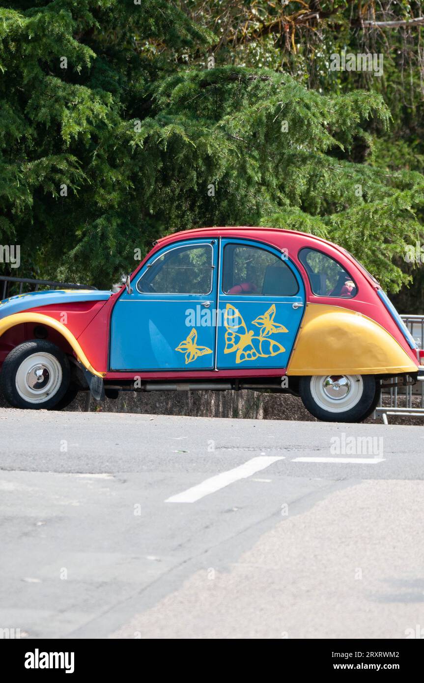2cv france dordogne hi-res stock photography and images - Alamy