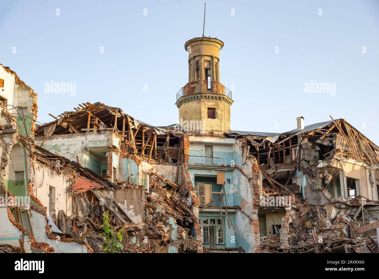 Old destroyed house close-up Stock Photo - Alamy
