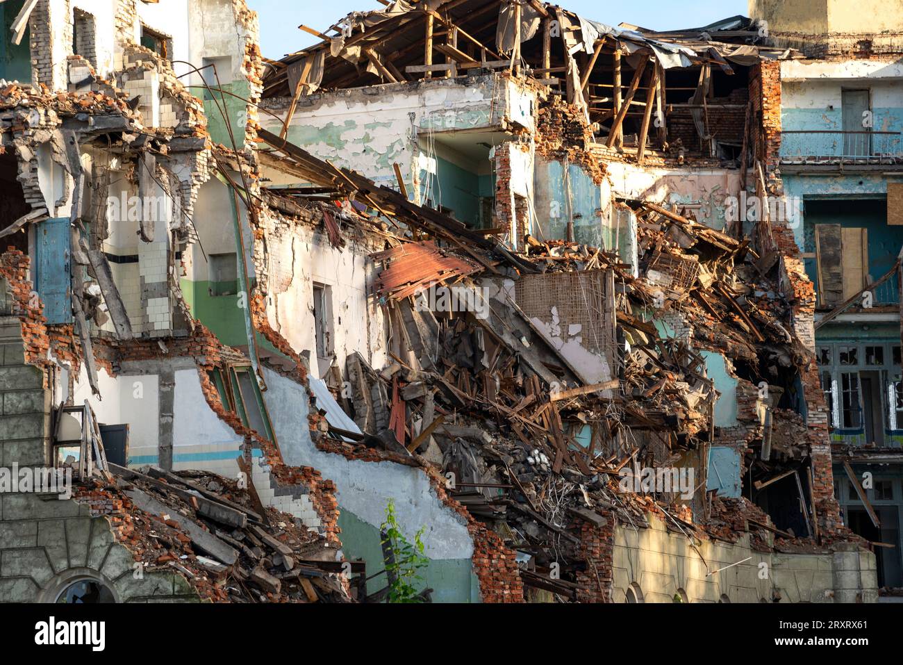 A fragment of a destroyed house in close-up Stock Photo - Alamy