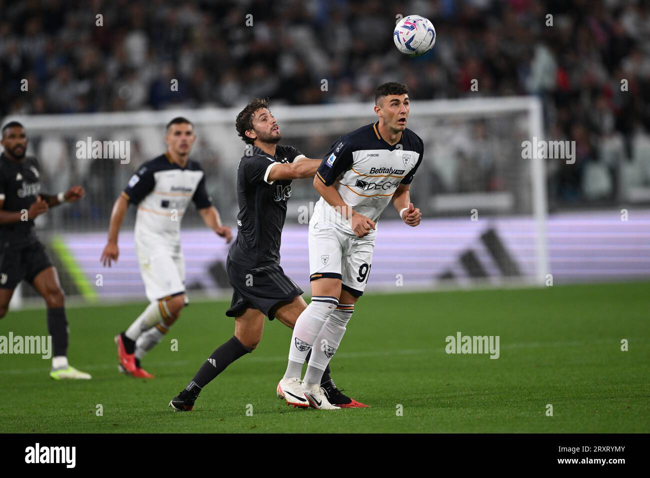 Roberto Piccoli (Lecce)Manuel Locatelli (Juventus) during the Italian ...