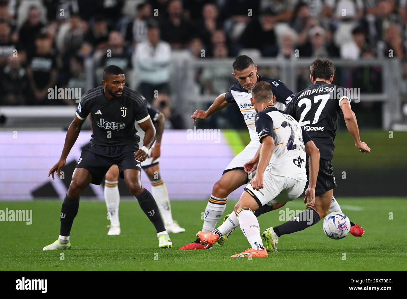Gleison Bremer (Juventus)Nikola Krstovic (Lecce)Alexis Blin (Lecce ...