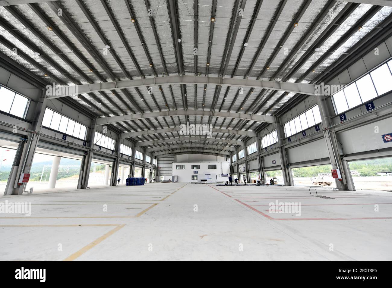Visit the Guangyuan High Speed Rail Express Logistics Base in Guangyuan ...