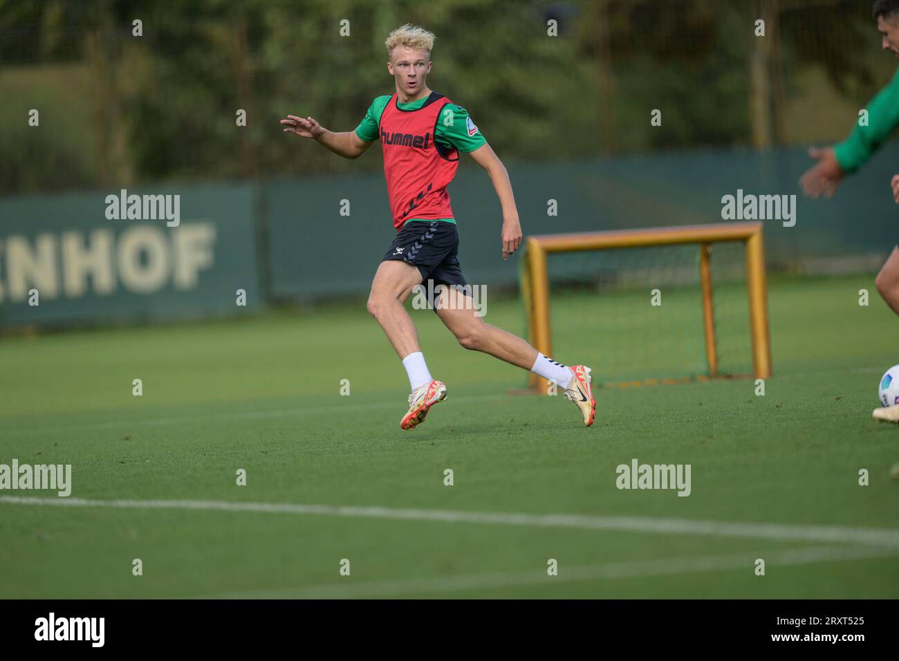 26.09.2023, Trainingsgelaende am wohninvest WESERSTADION - Platz 4/5 ...