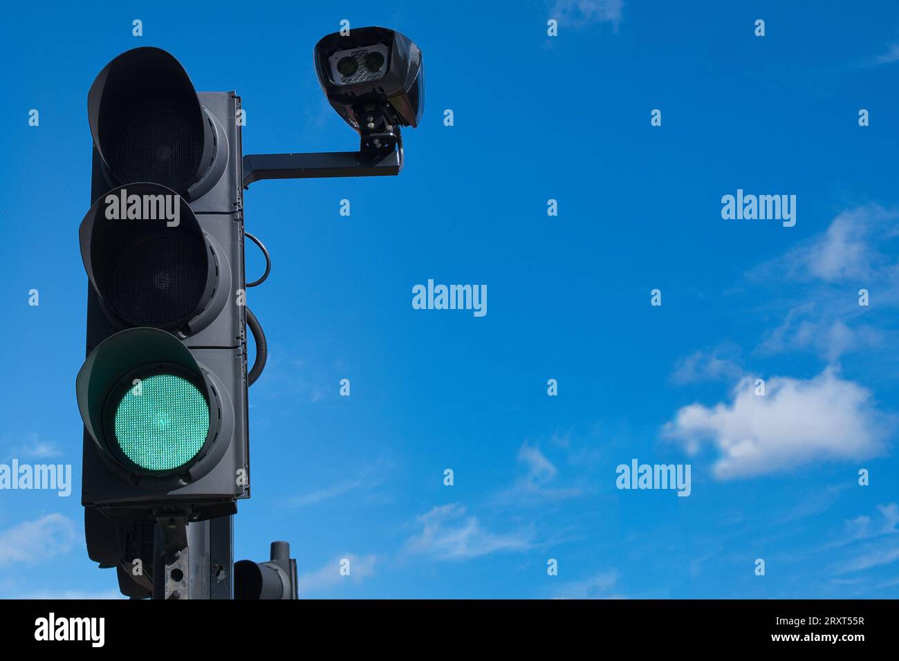 Ulez tfl camera hi-res stock photography and images - Alamy