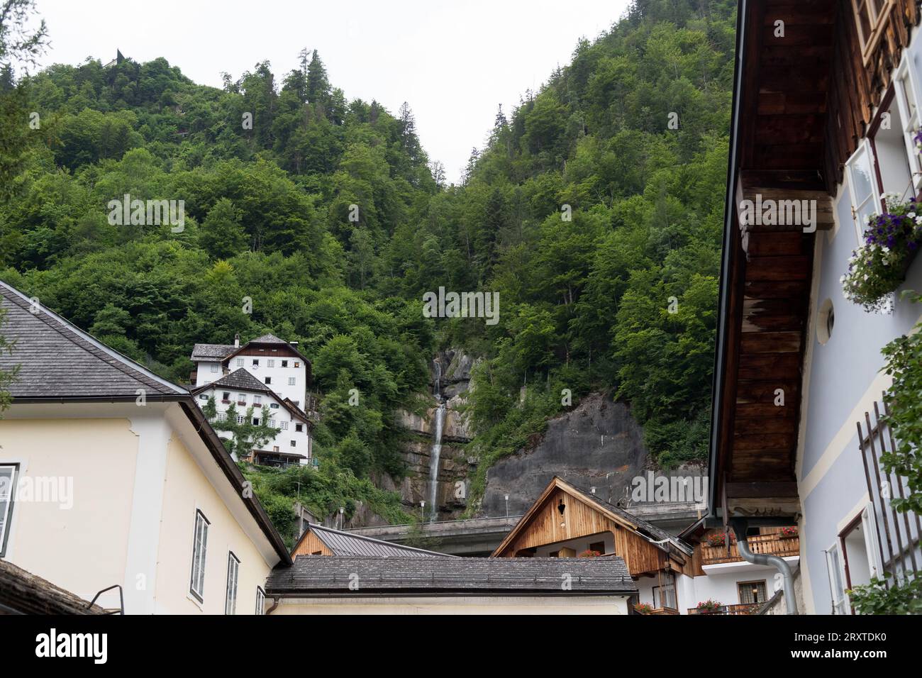 Wasserfall Hallstatt in historic centre of Hallstatt, Upper Austria ...