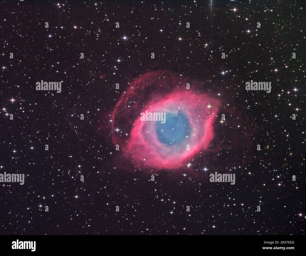 NEBULOSA HELIX NGC 7293 Stock Photo - Alamy