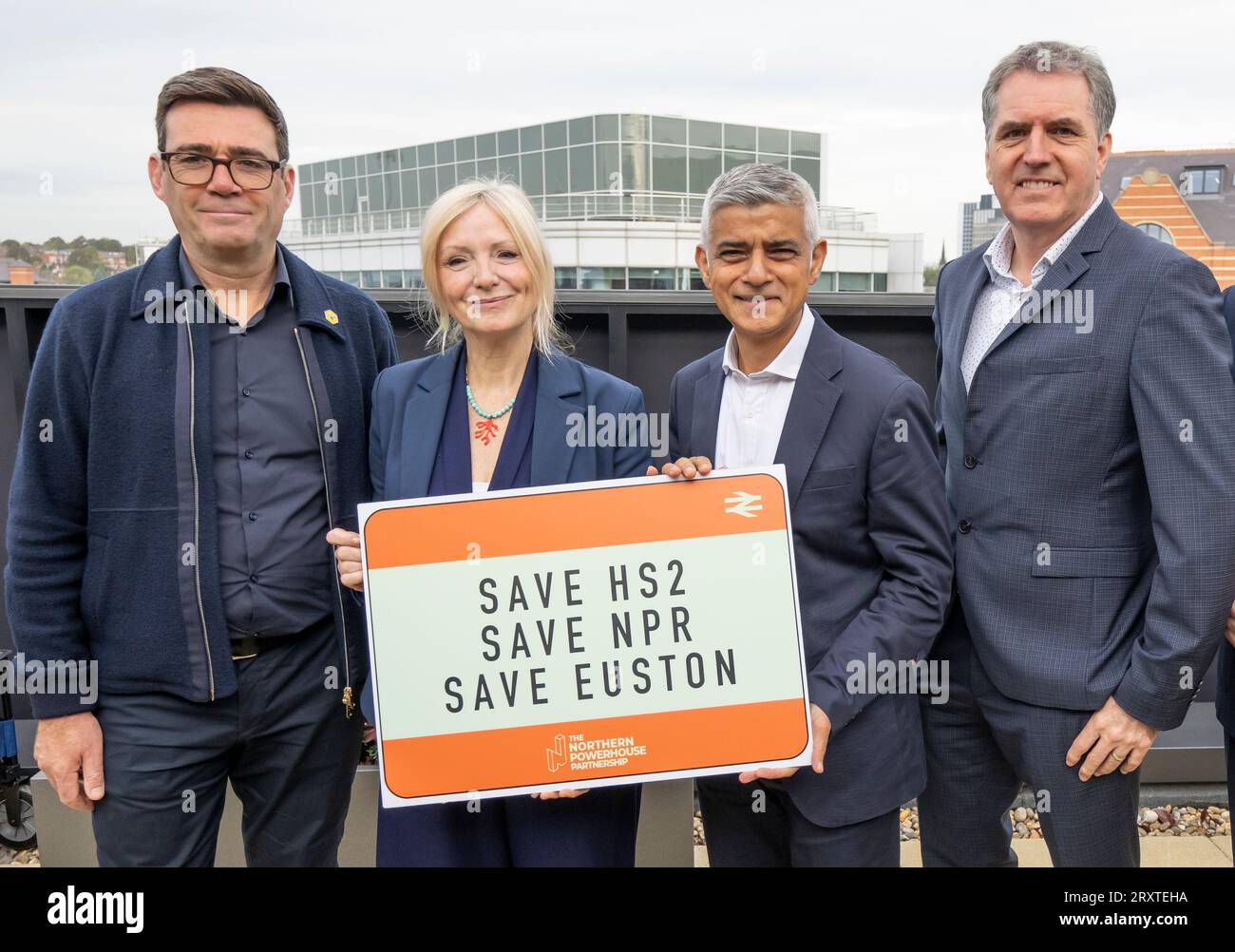 Tracy brabin mayor hi-res stock photography and images - Alamy