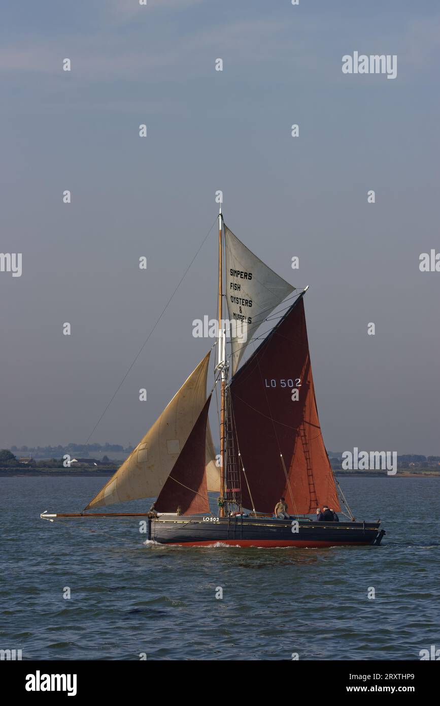 Dredging match hi-res stock photography and images - Alamy