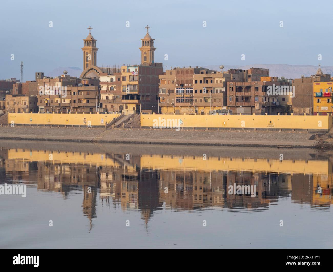 A view of the shoreline along the upper Nile River, Dendera, Egypt ...