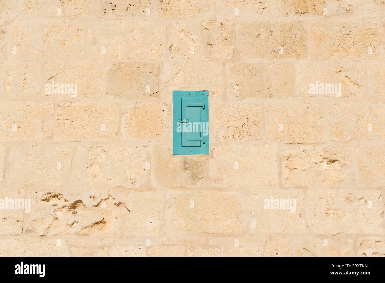 Little window in the walls of La Valetta, Malta Stock Photo - Alamy
