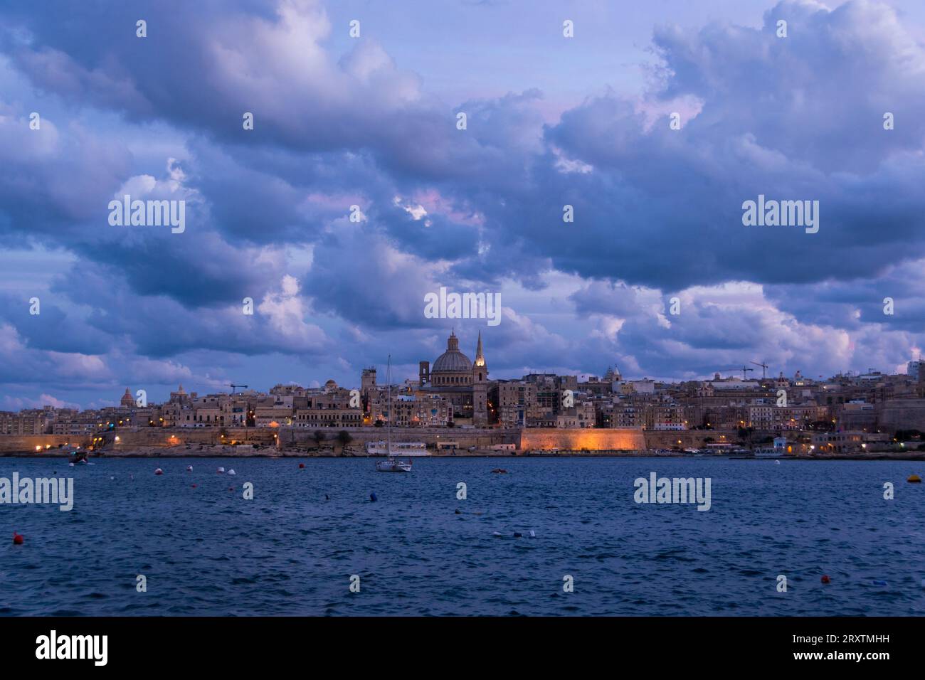 Valetta skyline hi-res stock photography and images - Alamy