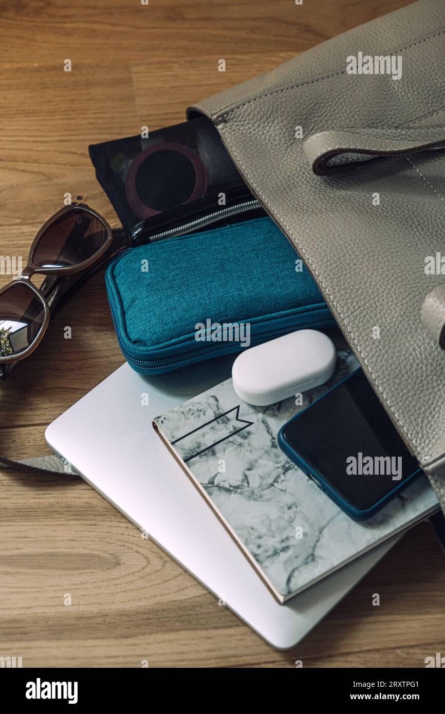 Travel Essentials Pack For Trip, Things Pack In Carry-On. Packing list ...