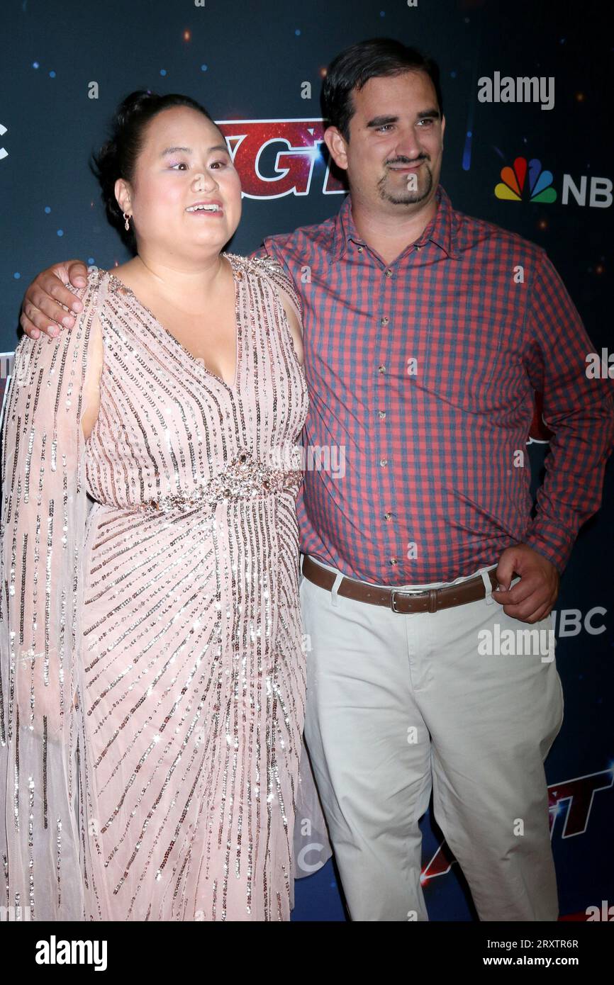 LOS ANGELES - SEP 26: Lavender Darcangelo, Brian LeDuc at the America's ...