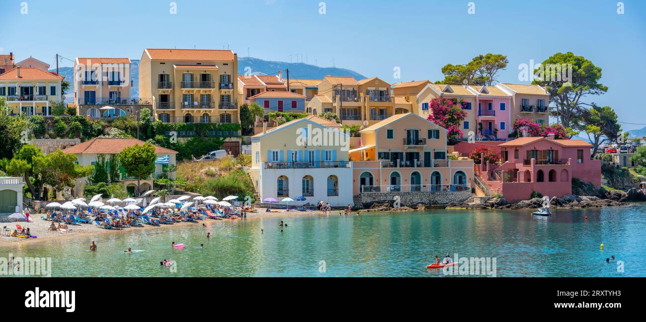 View of harbour and colourful houses in Assos, Assos, Kefalonia, Ionian ...
