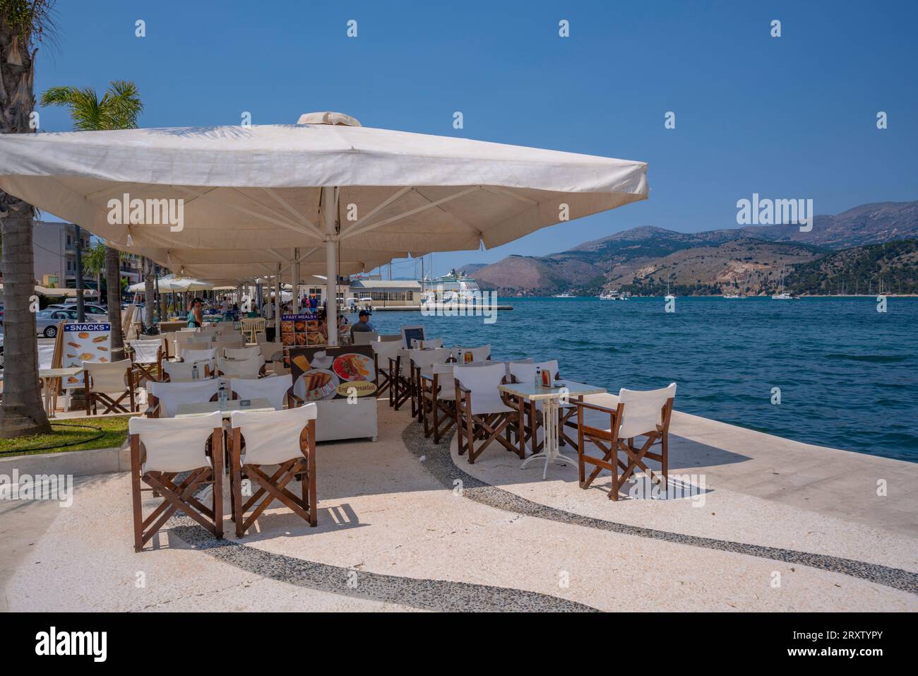 Argostoli harbour kefalonia greece hi-res stock photography and images ...