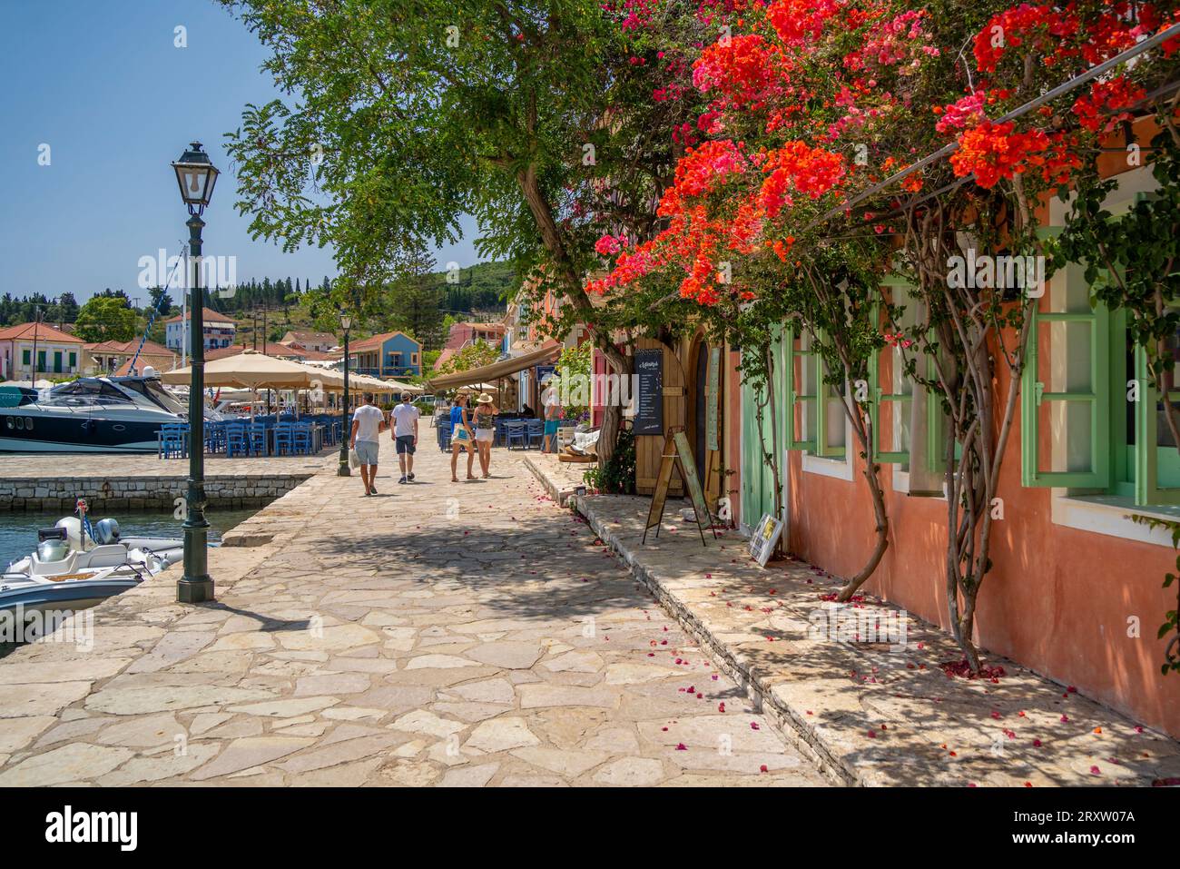 View of restaurants in Fiskardo harbour, Fiskardo, Kefalonia, Ionian ...