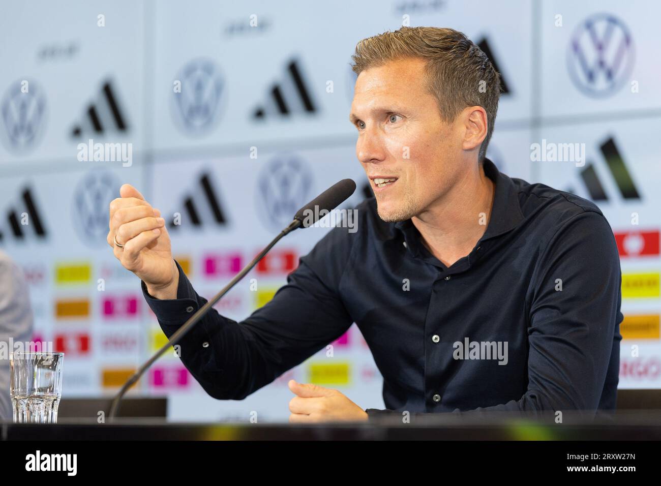 Wolf hannes dfb hi-res stock photography and images - Alamy