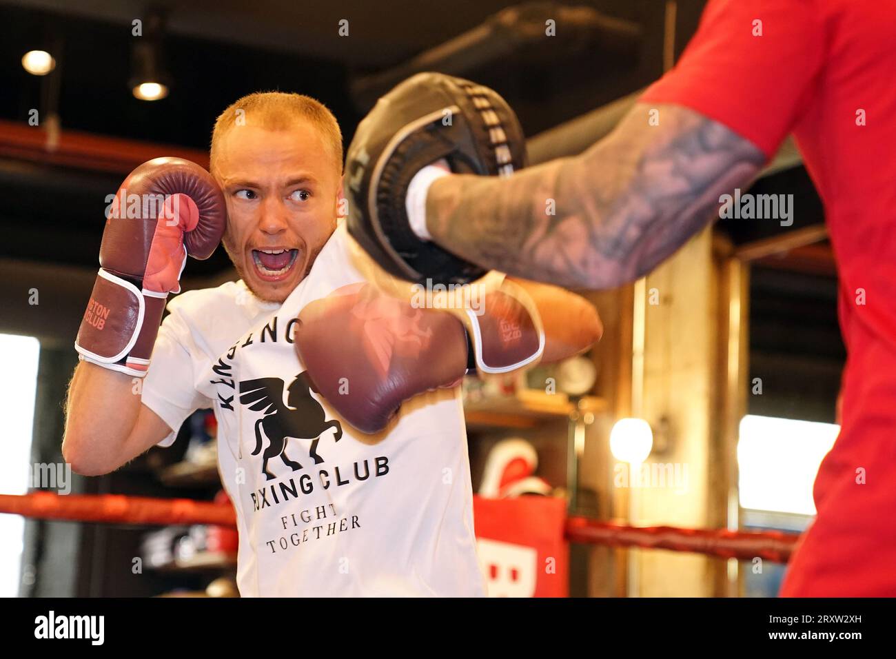 Jesse rodriguez boxing hi-res stock photography and images - Alamy