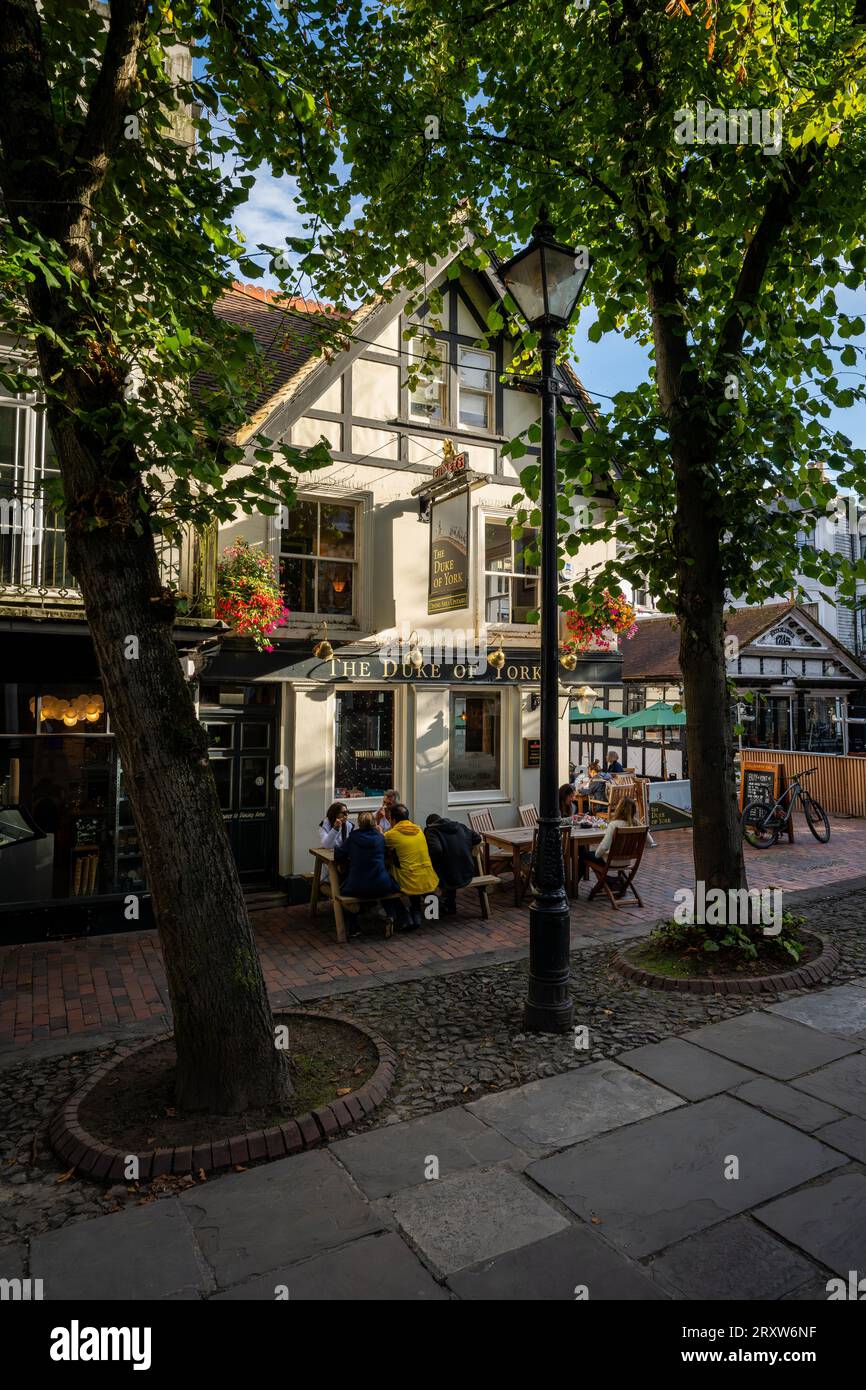 Tunbridge Wells, Kent, UK: The Pantiles, a Georgian colonnade in Royal ...
