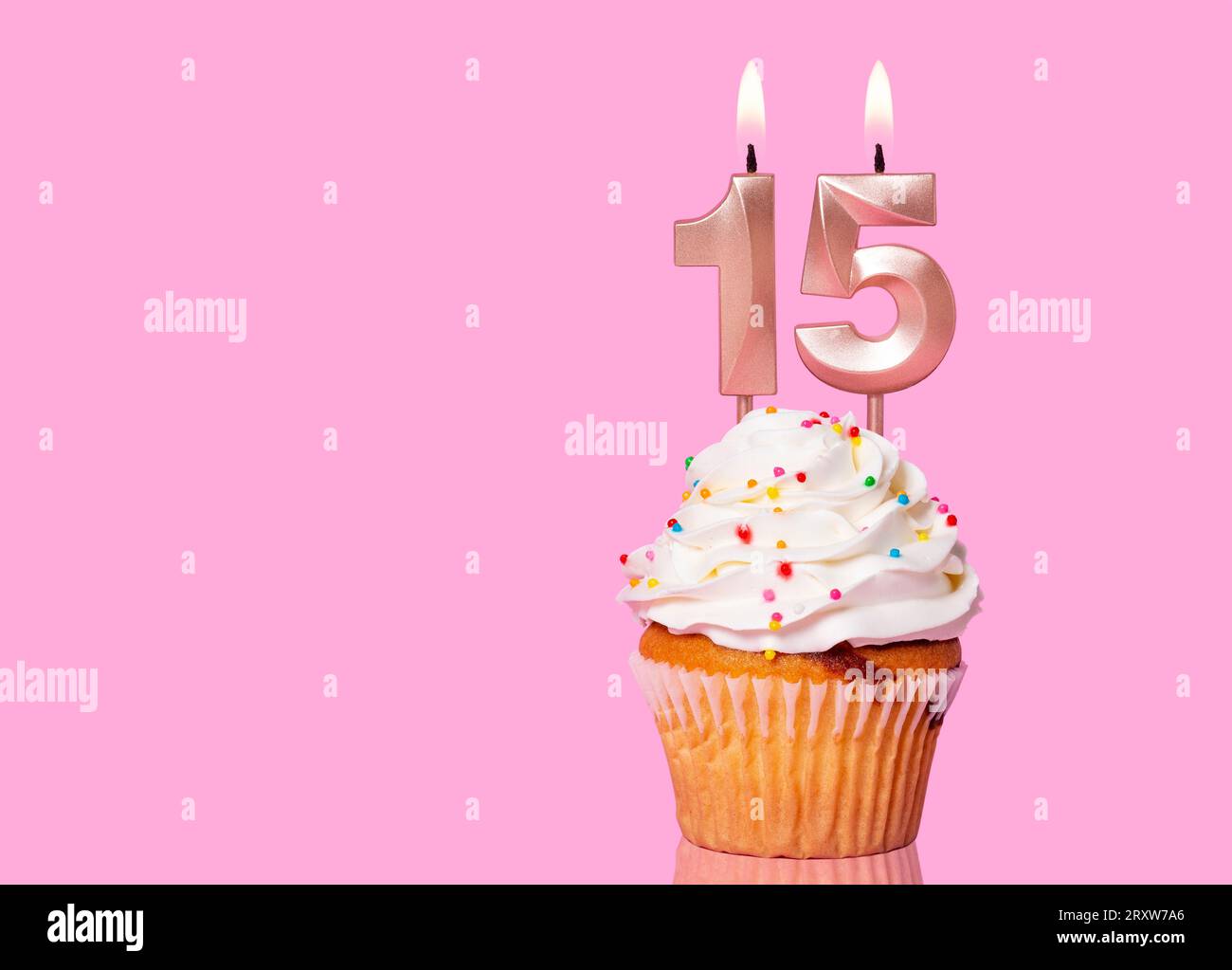 Happy birthday number 15 greeting hi-res stock photography and images ...