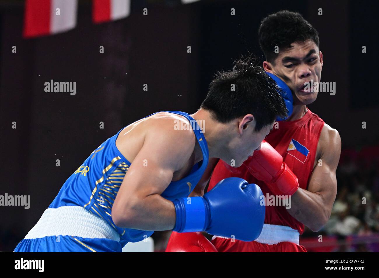 Mark Ashley Fajardo (R) of the Philippines and Xiangyang Wang of China ...