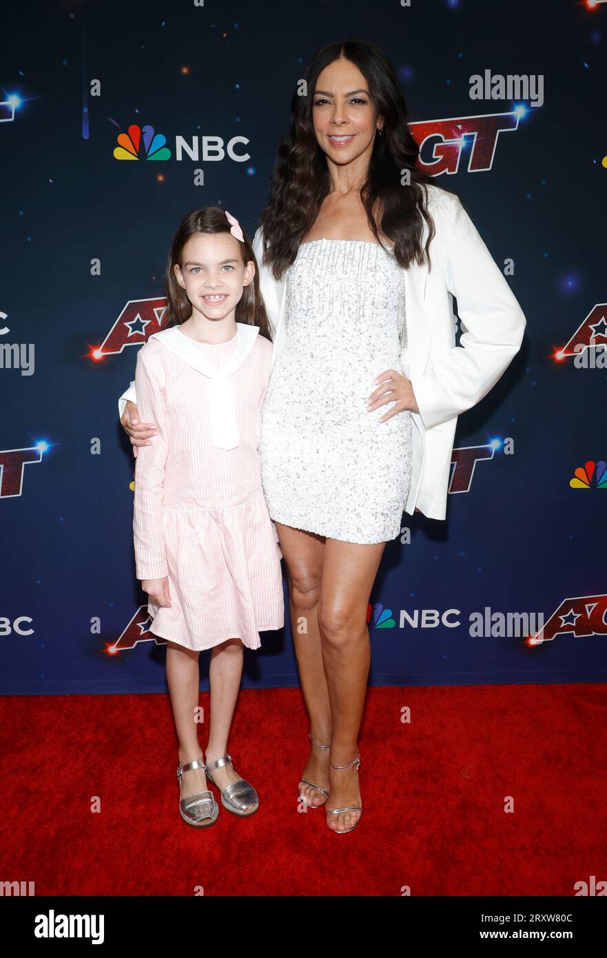 PASADENA, CA - SEPTEMBER 26: Coco Seymour-Mallon, Terri Seymour at ...