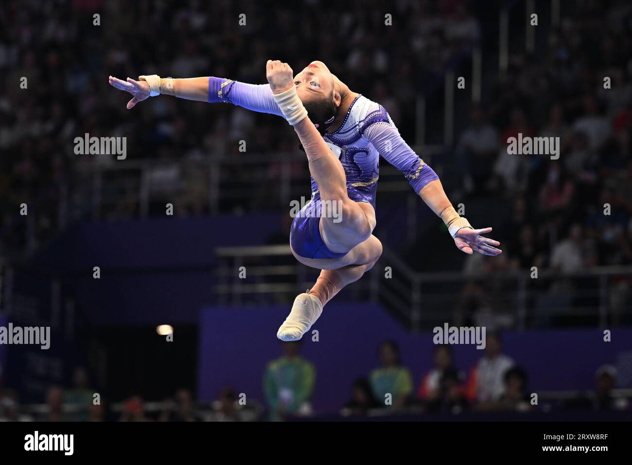(230927) -- HANGZHOU, Sept. 27, 2023 (Xinhua) -- Zuo Tong of China ...