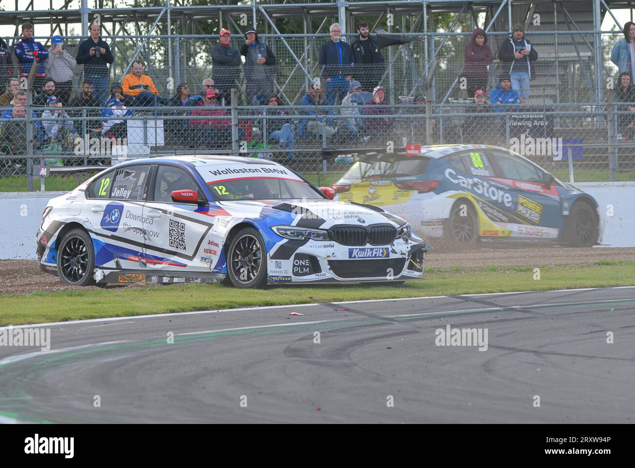 Stephen Jelley and Mikey Dobble coming off the track at Luffield, live ...