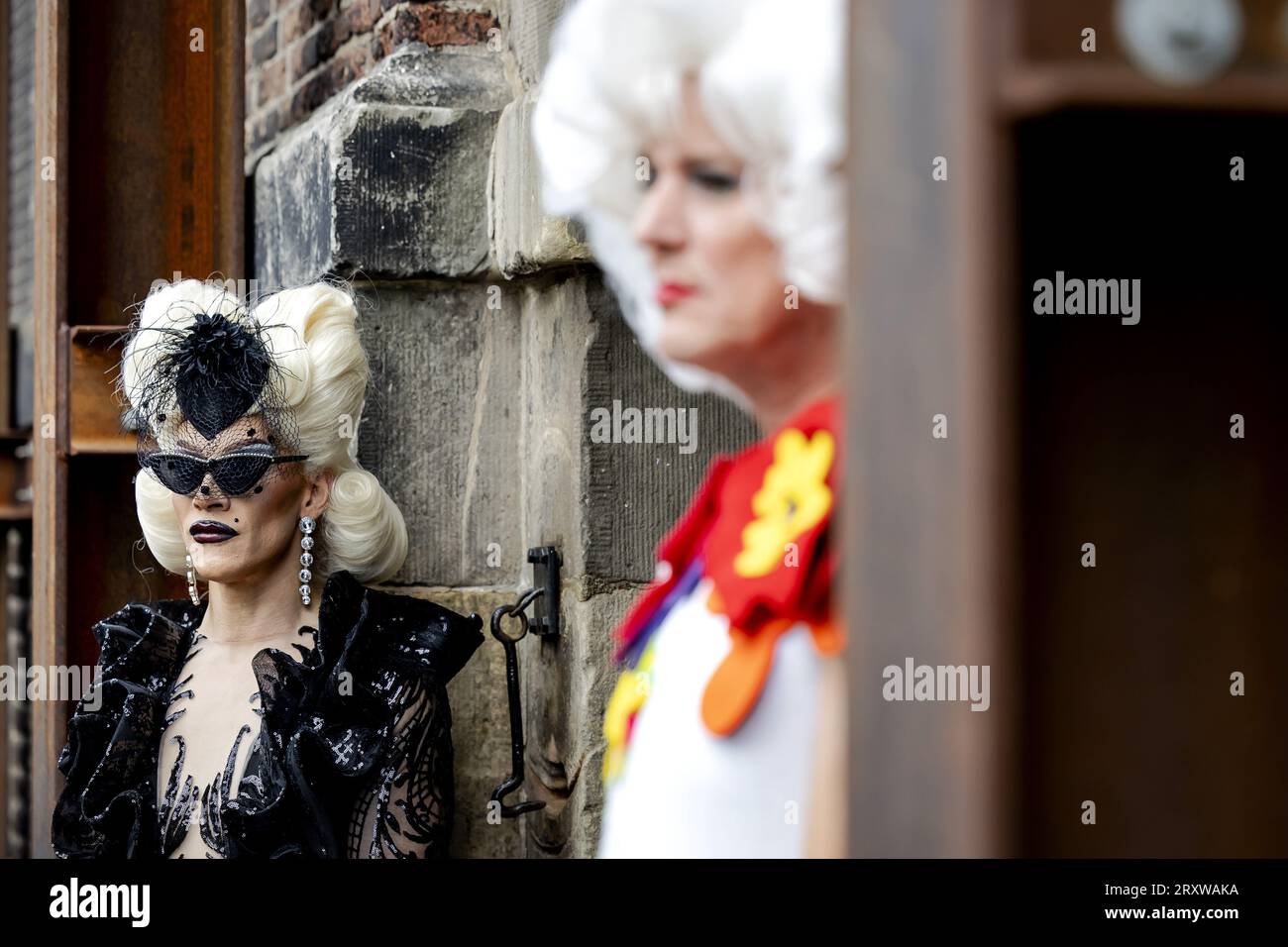 AMSTERDAM - Drag queens receive guests at the funeral of Erwin Olaf in ...