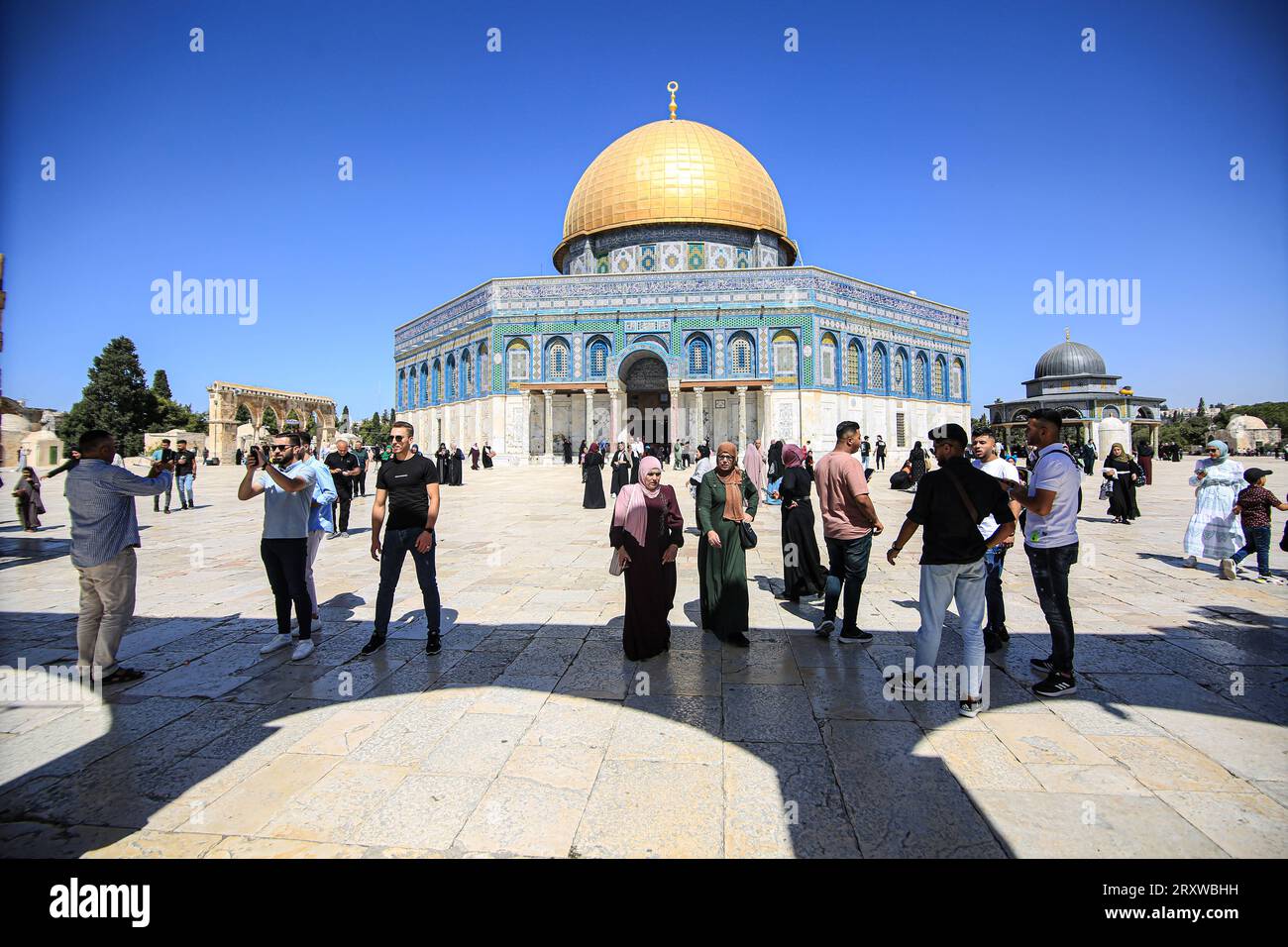 Al aqsa mosque complex hi-res stock photography and images - Alamy