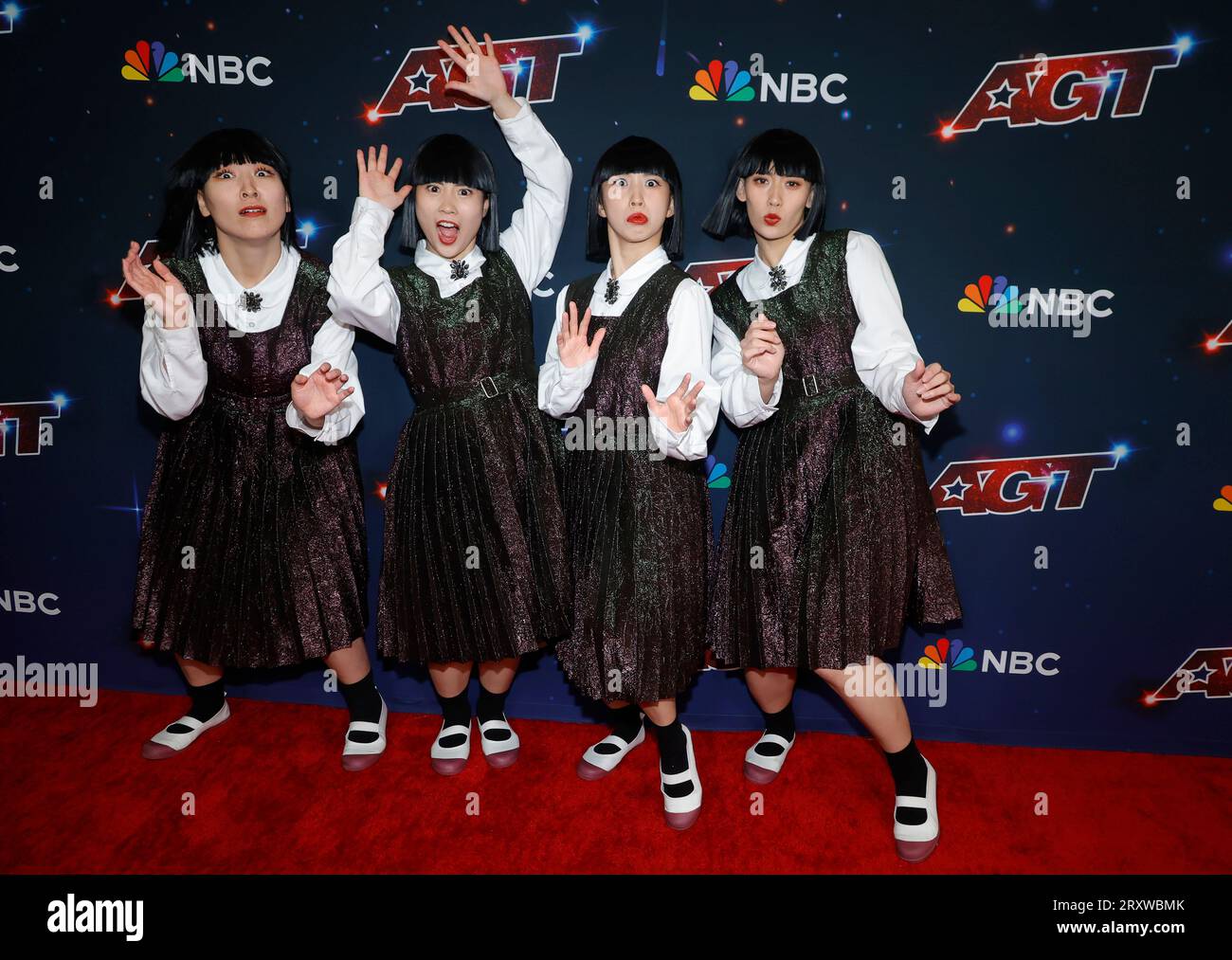 Season 18 hi-res stock photography and images - Alamy