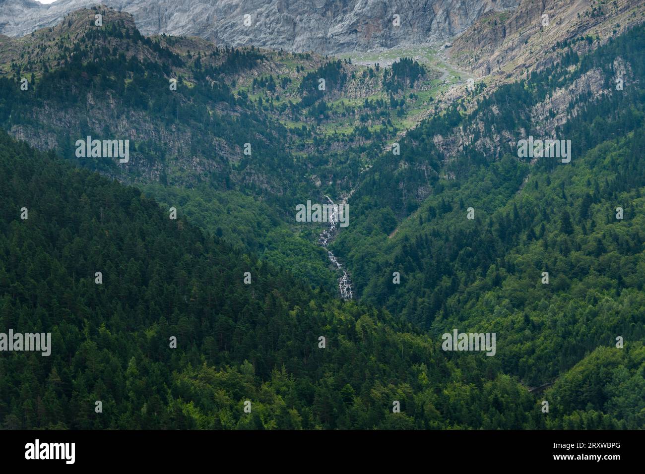 Bujaruelo valley pyrenees spain hi-res stock photography and images - Alamy