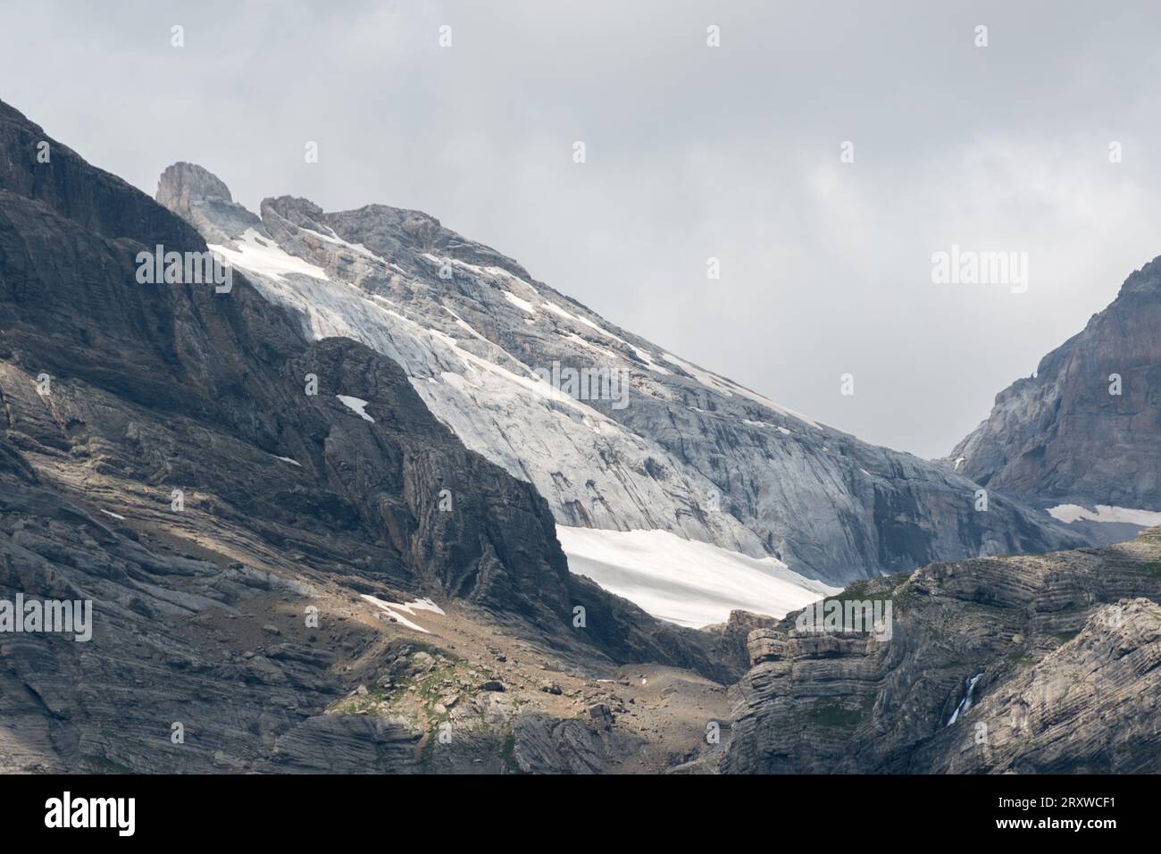Monte perdido massif hi-res stock photography and images - Alamy