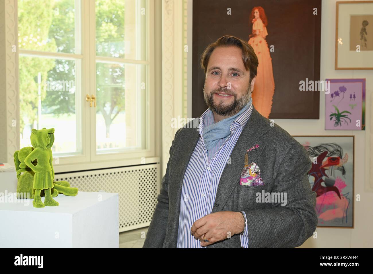 27 September 2023, North Rhine-Westphalia, Cologne: Curator and art ...