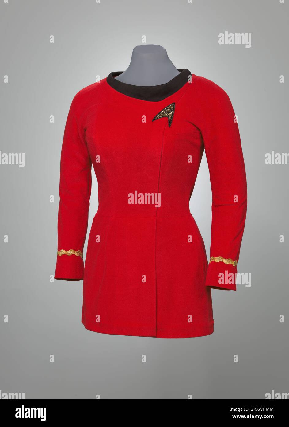 Red Starfleet uniform worn by Nichelle Nichols as Lt. Uhura on Star ...