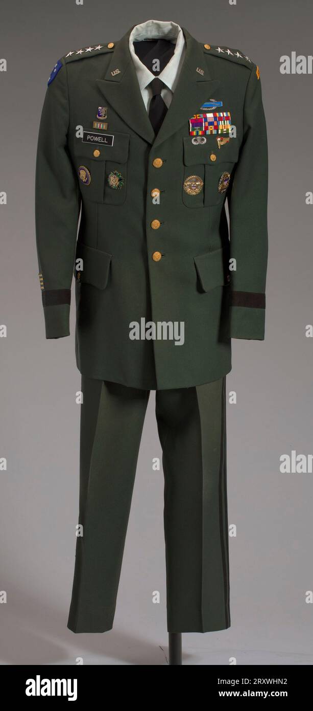 US Army green service uniform worn by Colin L. Powell 1989-1993 Stock ...