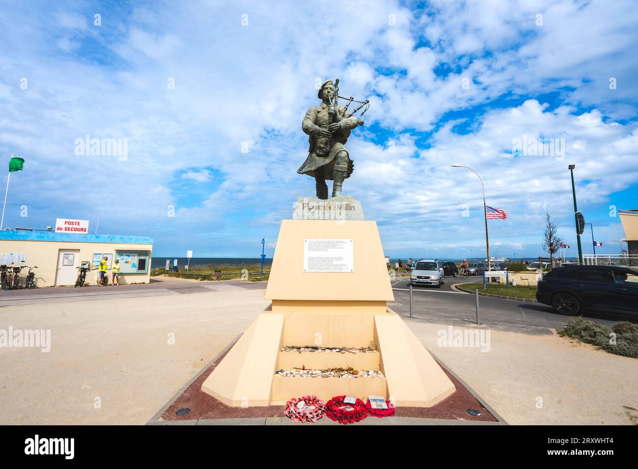 Statue and memorial for Piper Bill Millin. At Sword beach, normandy ...