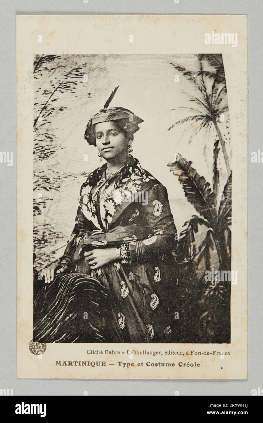 MARTINIQUE - Type et Costume Créole ca. 1920 Stock Photo - Alamy