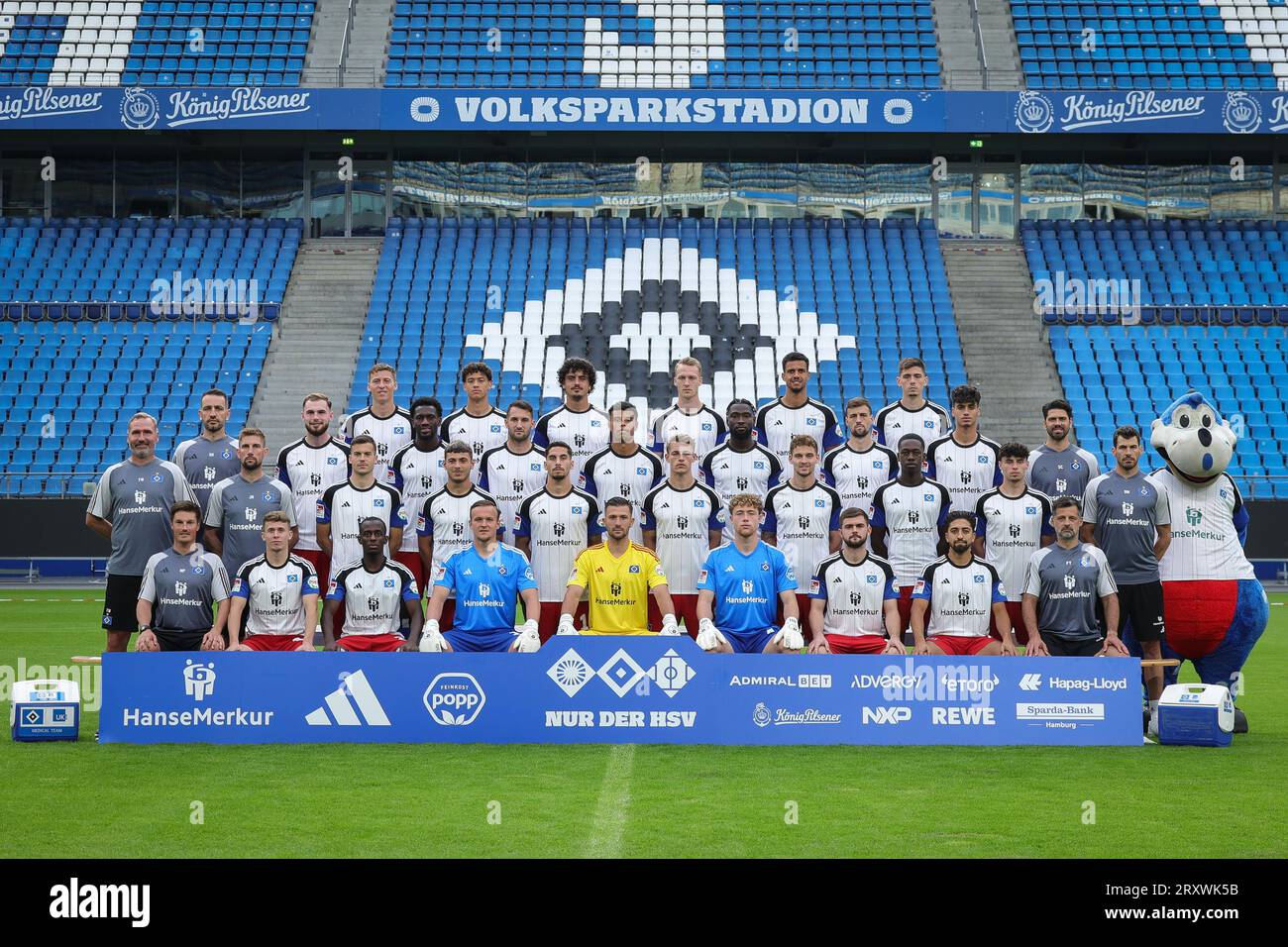 25 September 2023, Hamburg: Soccer: 2.Bundesliga, photo session ...