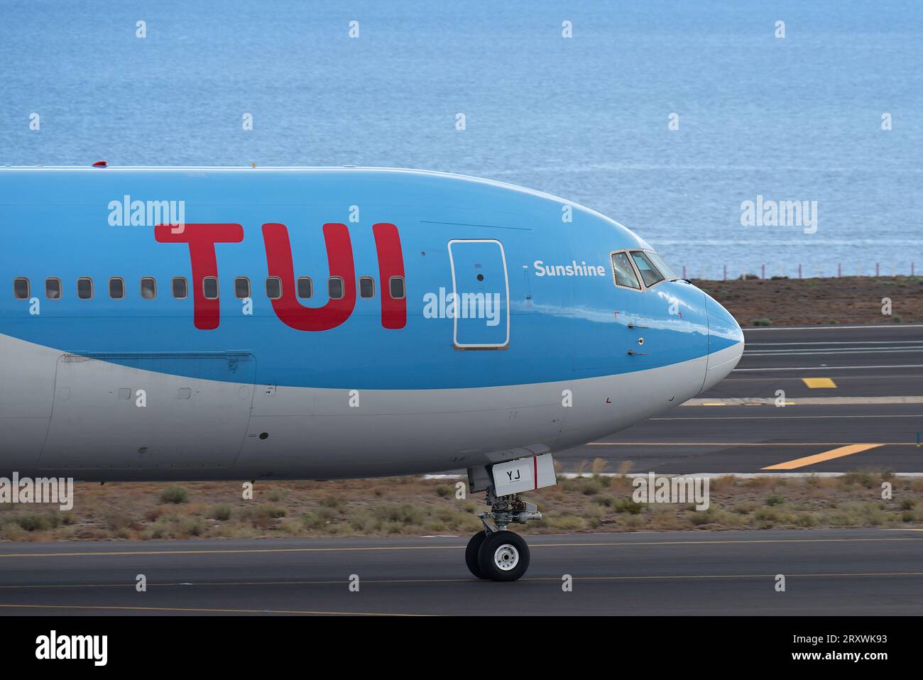Tui 2023 hi-res stock photography and images - Alamy