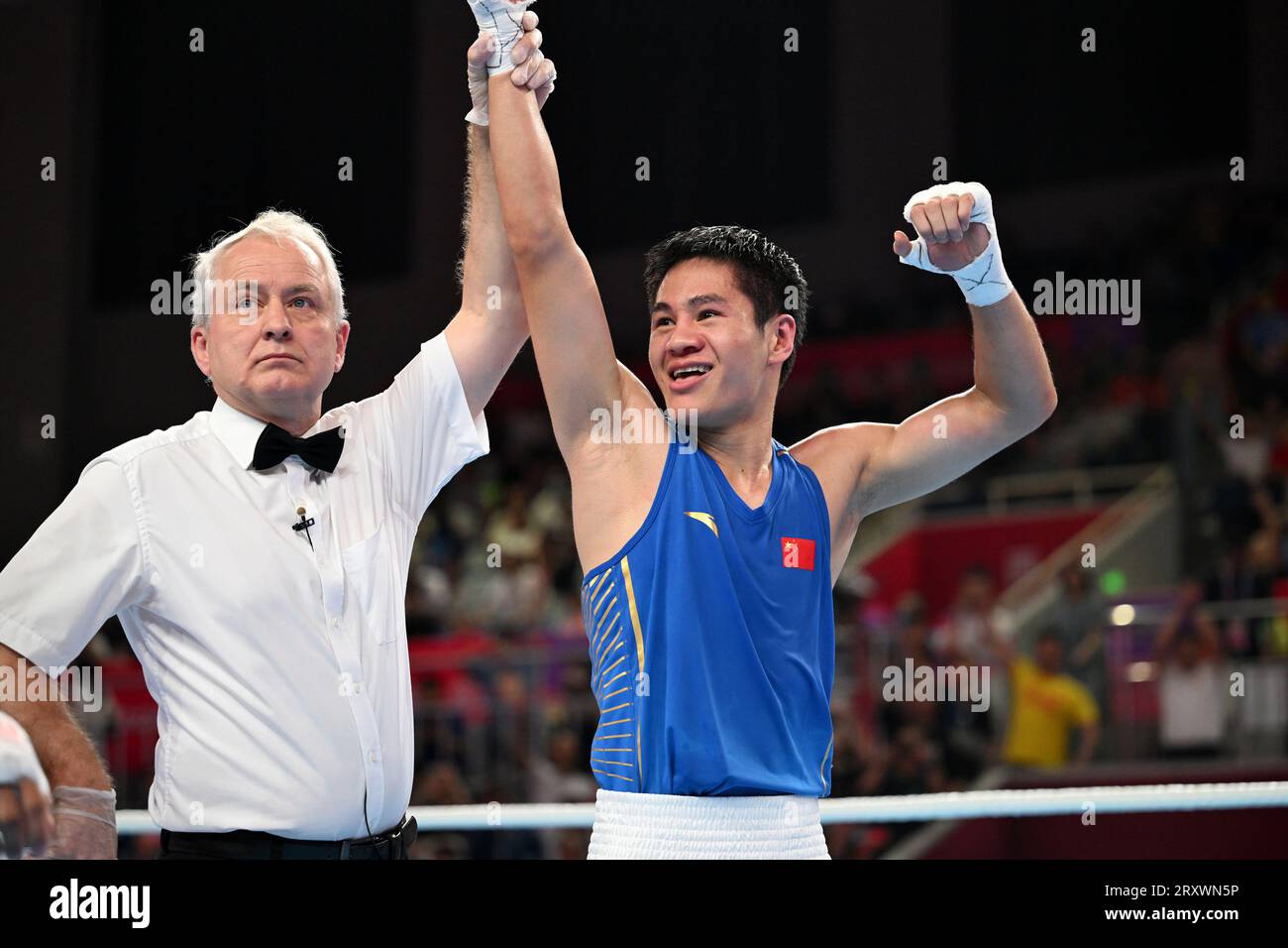 (230927) -- HANGZHOU, Sept. 27, 2023 (Xinhua) -- Wang Xiangyang of ...