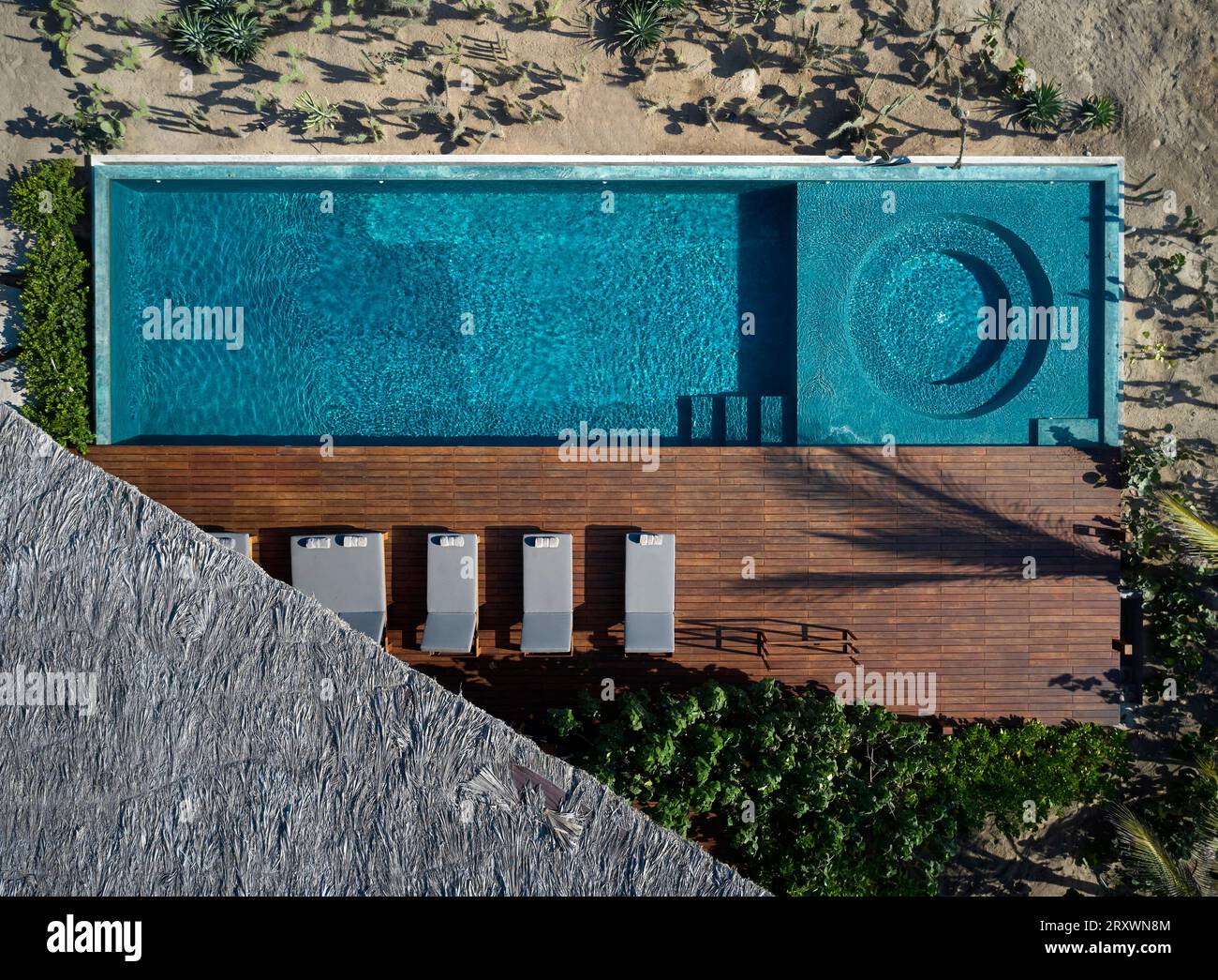 Blue tac frame hi-res stock photography and images - Alamy