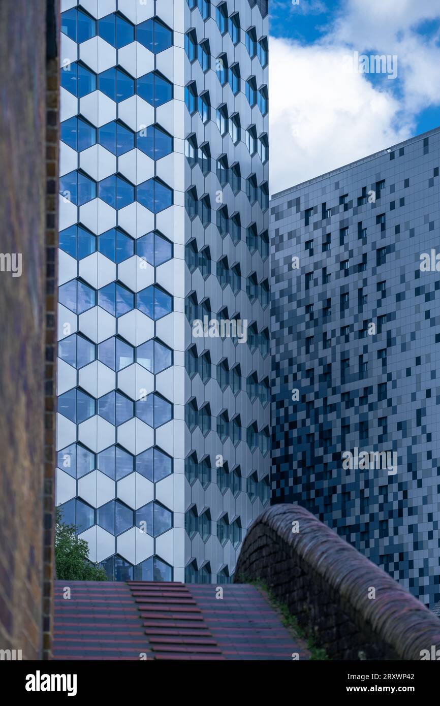 Modern buildings in Birmingham city centre. Tall modern architecture ...