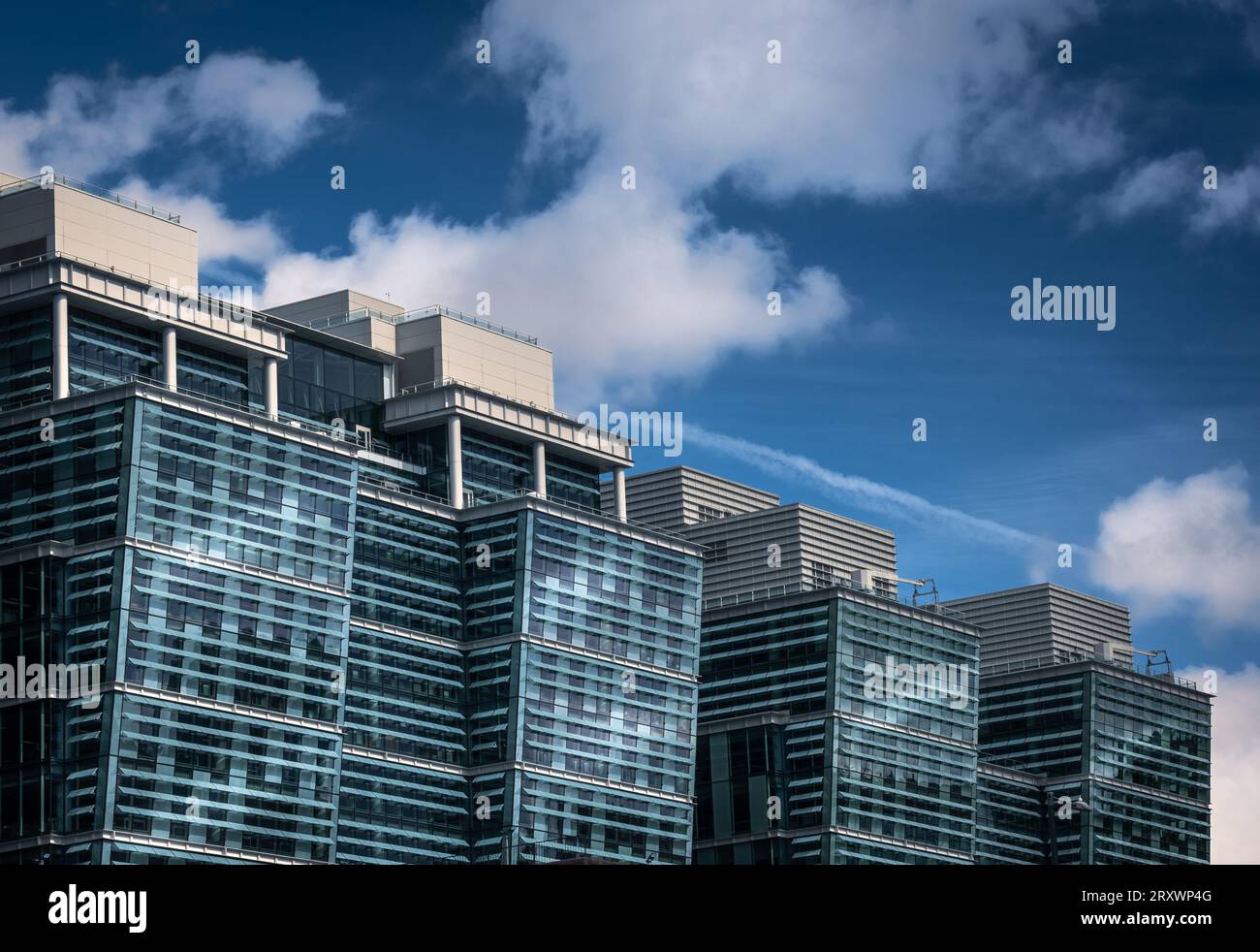 Modern buildings in Birmingham city centre. Tall modern architecture ...